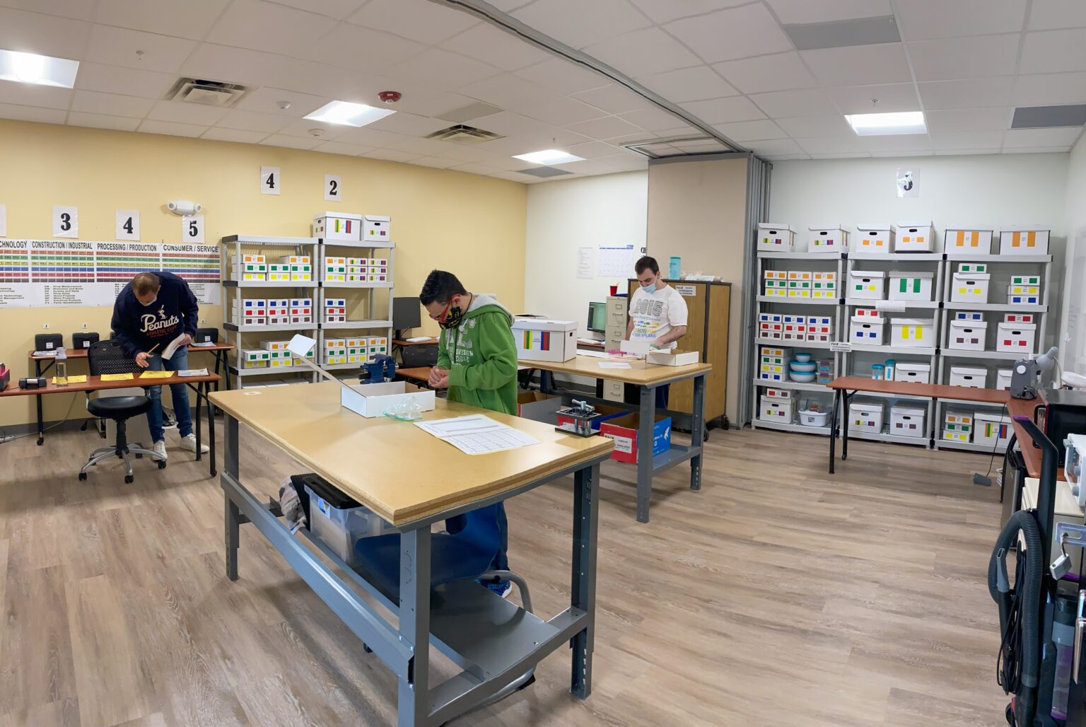 PAES Lab Pays Dividends for Vocational Students - Little Friends, Inc.